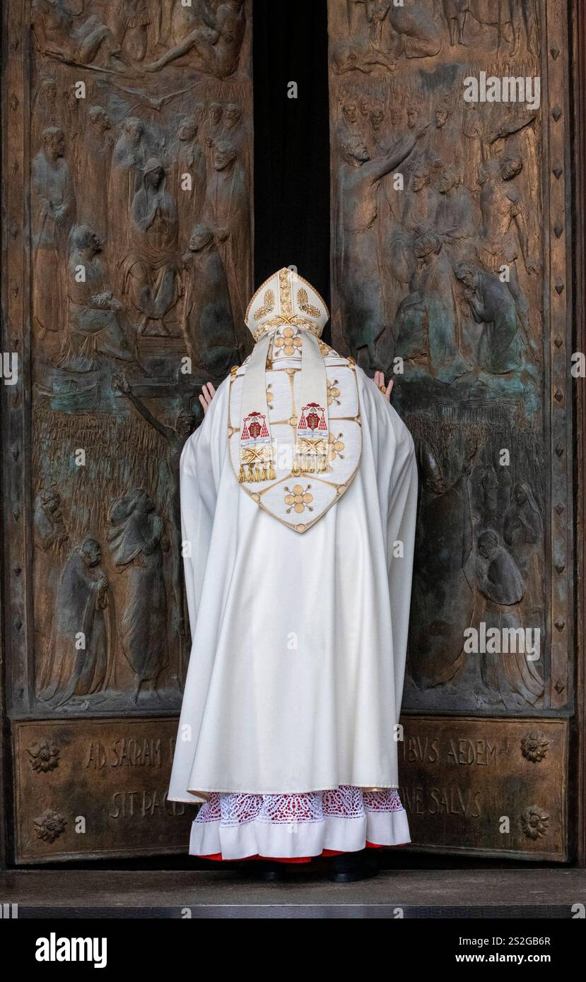 Vatican City State, Vatikanstadt. 05th Jan, 2025. Cardinal James ...
