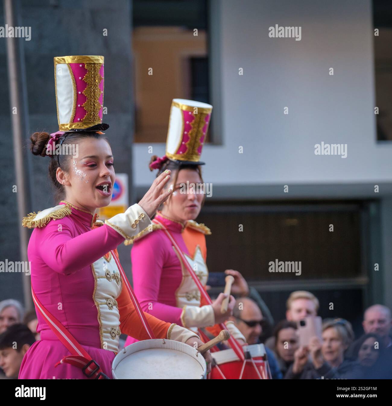 Military spectator event hi-res stock photography and images - Alamy