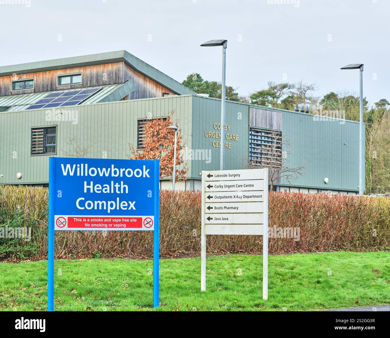 Lakeside complex hi-res stock photography and images - Alamy