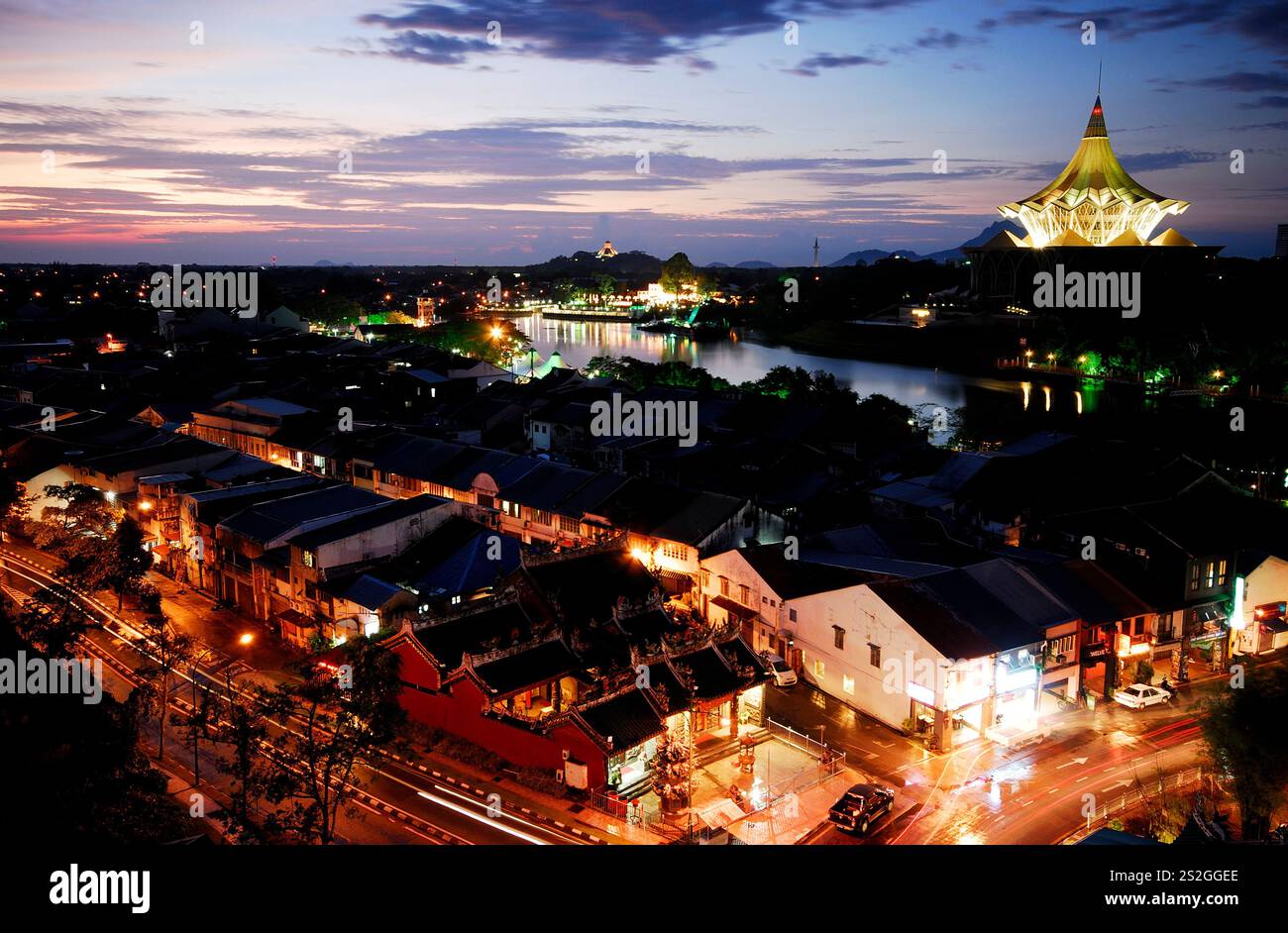 Kuching monument hi-res stock photography and images - Alamy