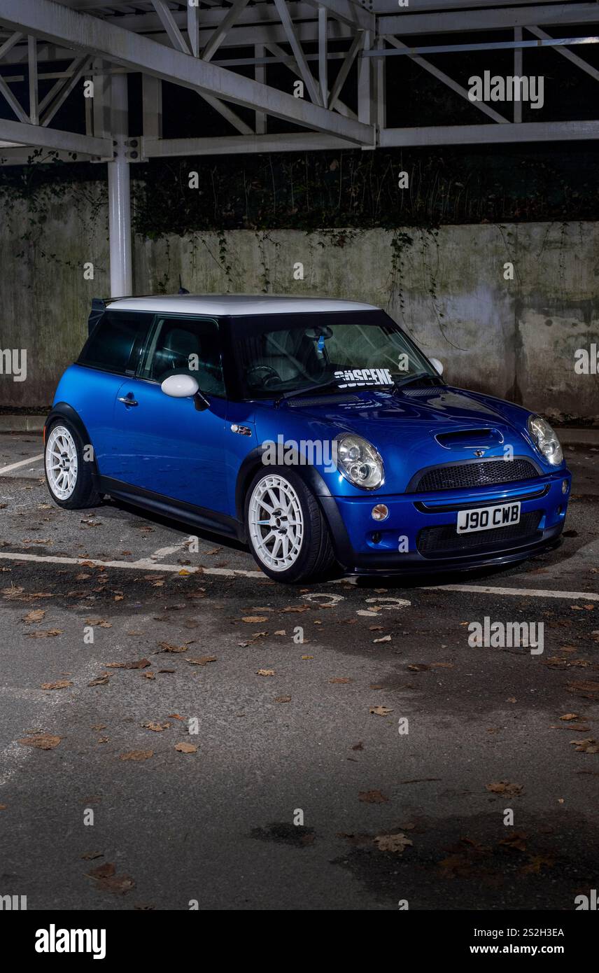 R53 Mini Cooper S British hot hatch compact sports car Stock Photo - Alamy