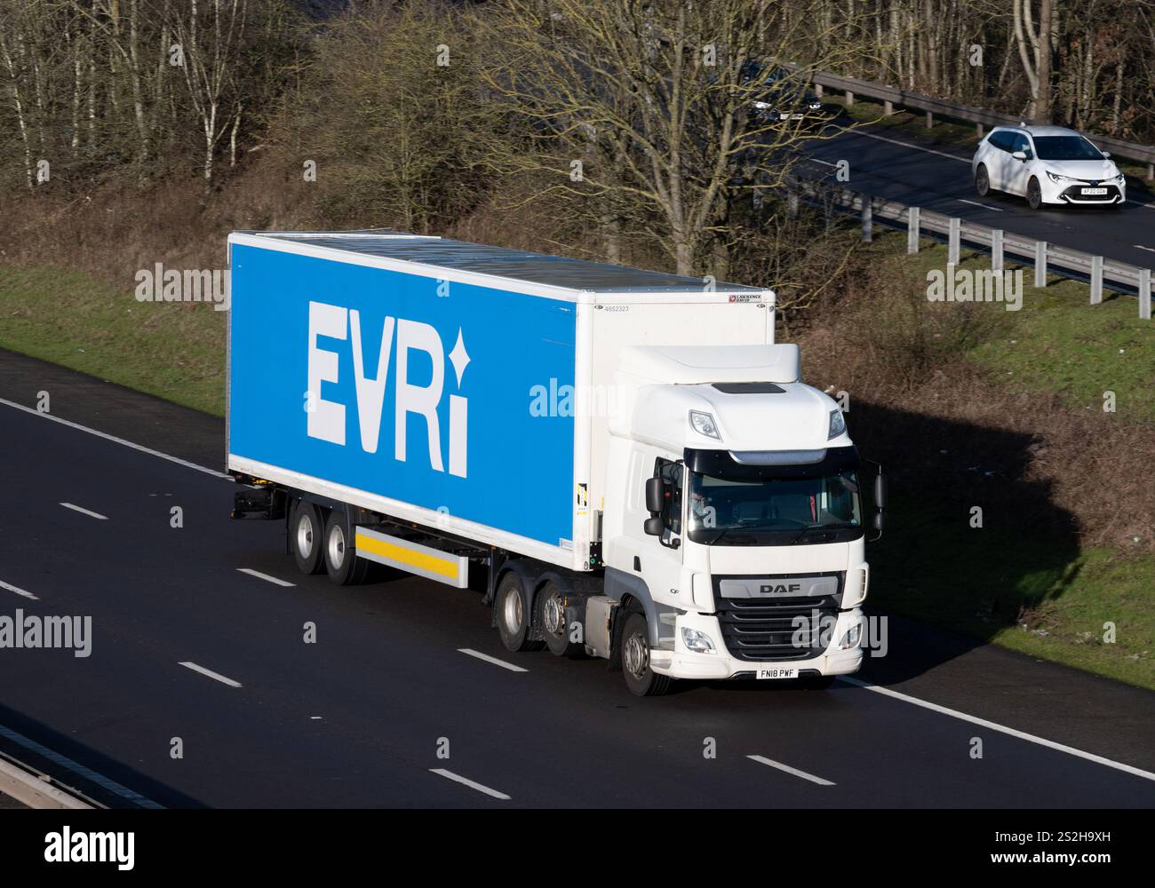 Evri lorry on the M40 motorway, Warwick, UK Stock Photo - Alamy