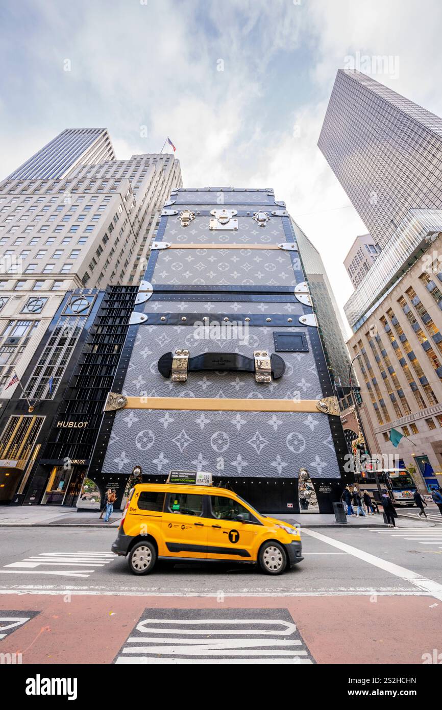 Louis Vuitton XL Luggage cover for the construction of the new Flagship ...