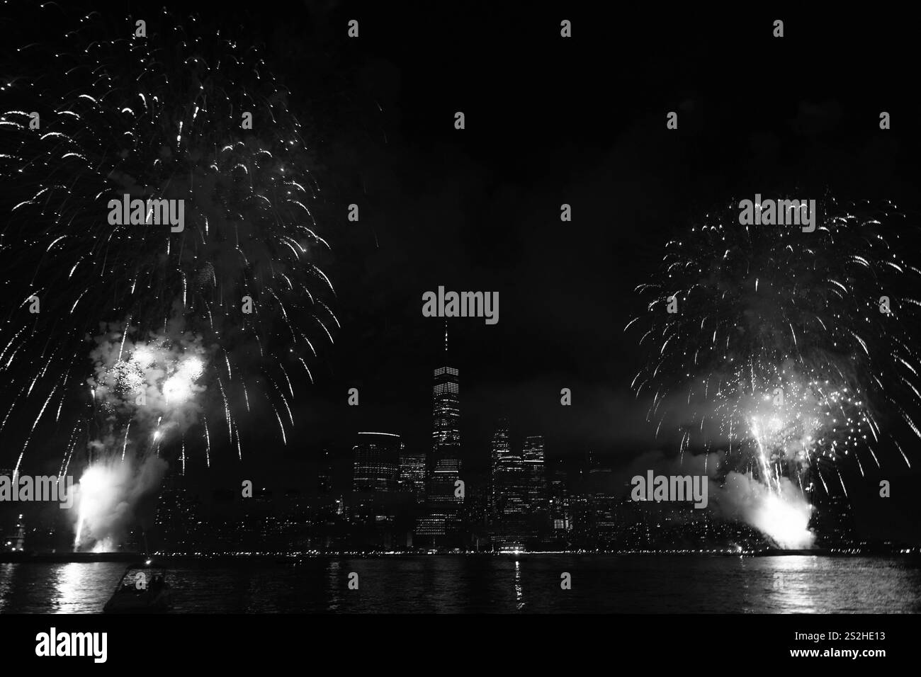 New York Manhattan fireworks. New York Fireworks over Manhattan. New ...
