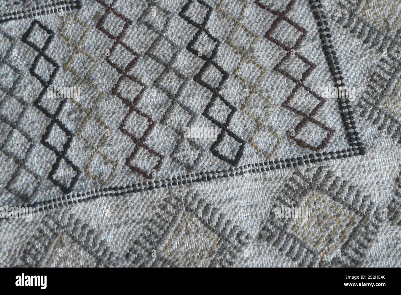 Patterned backdrop of diamond shapes hi-res stock photography and ...