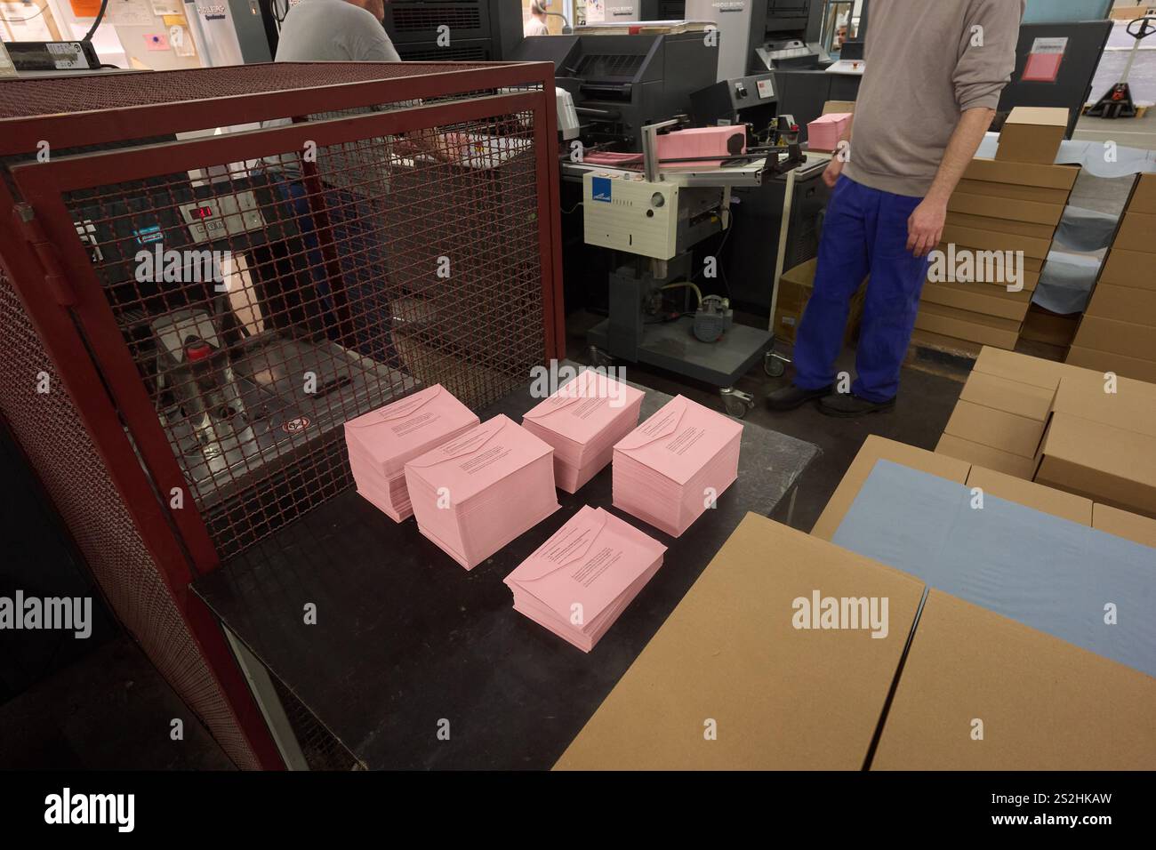 Diez, Germany. 06th Jan, 2025. Prisoners at Diez Prison print documents ...