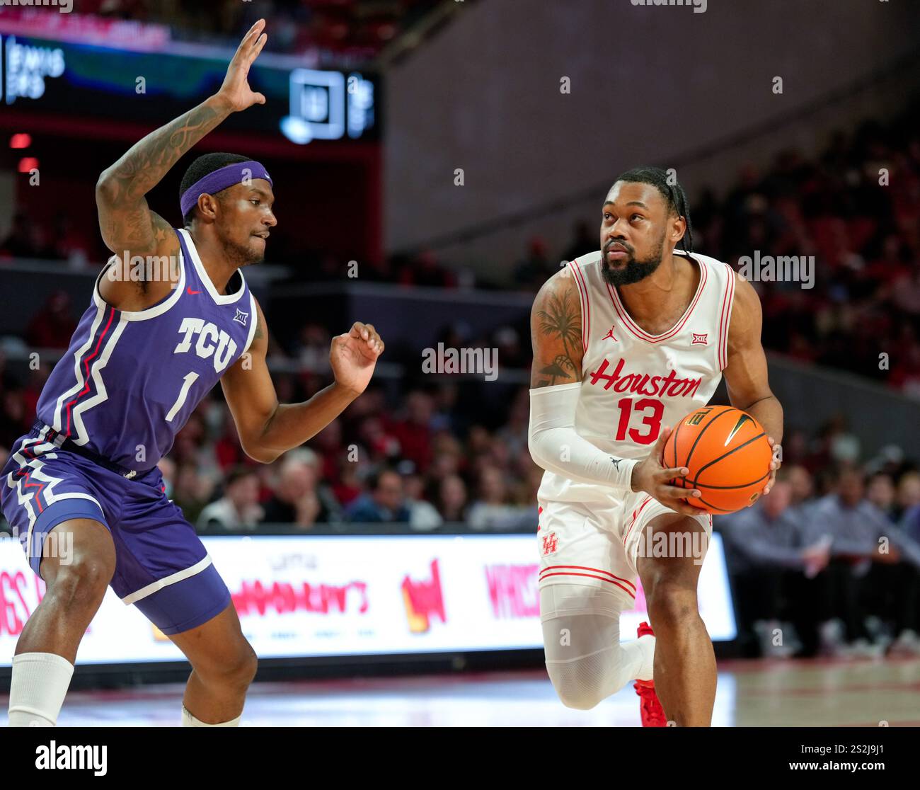 Houston, Texas, USA. 6th Jan, 2025. Houston forward J'WAN ROBERTS (13 ...