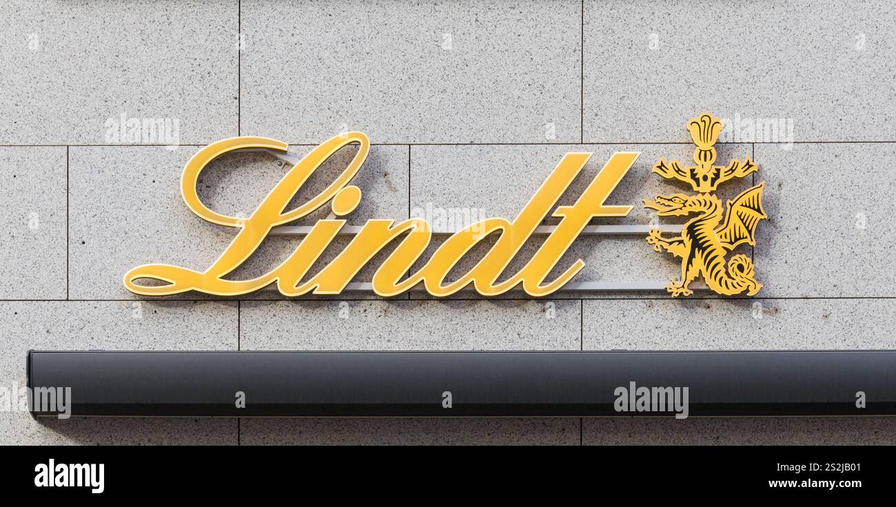 Lindt logo hi-res stock photography and images - Alamy