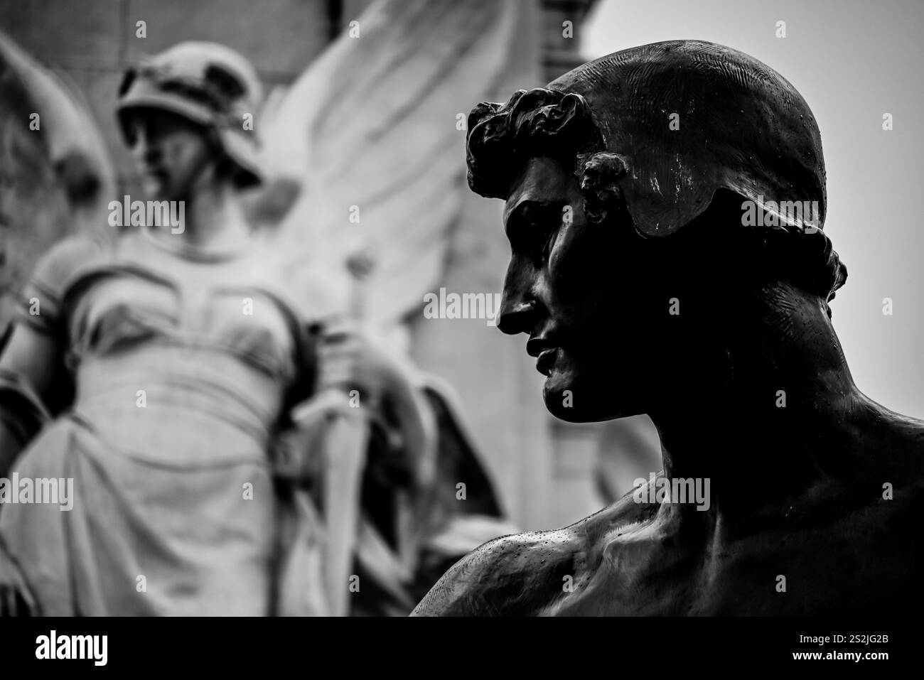 Sculpture of queen victoria Black and White Stock Photos & Images - Alamy