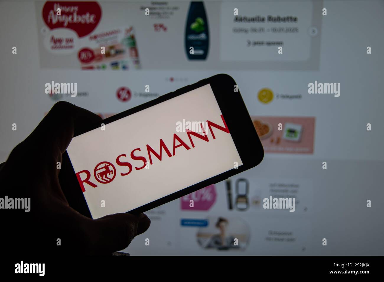 Rheinbach, Germany 6 January 2025, The brand logo of the drugstore chain "Rossmann" on the ...