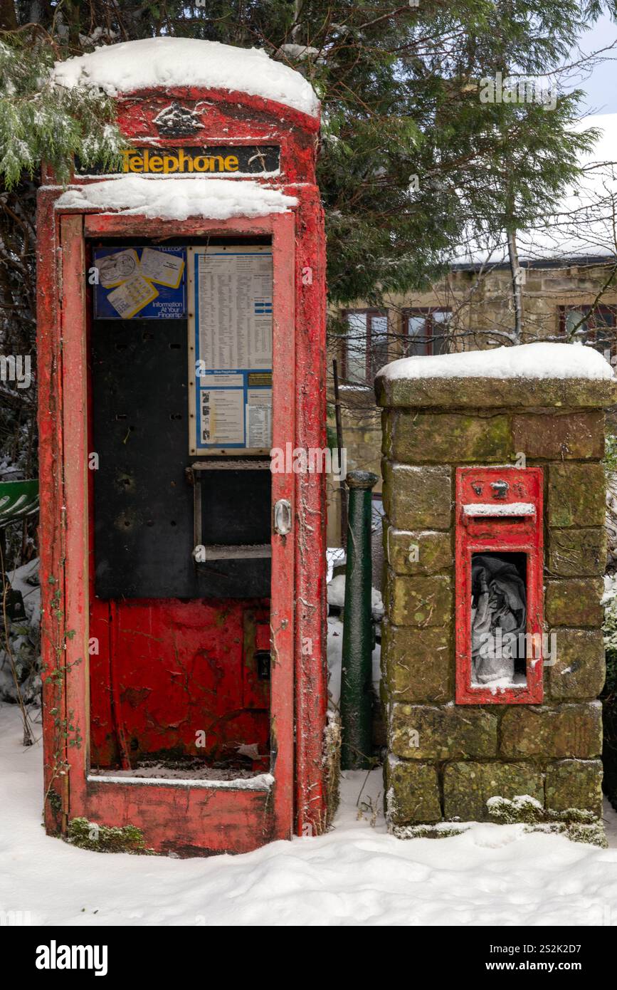 Phone box moorland hi-res stock photography and images - Alamy