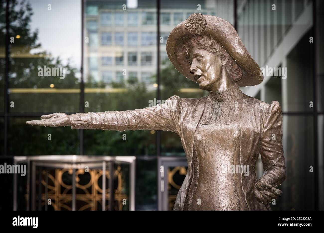 Emmeline Pankhurst statue, St Peter's Square, Manchester, Greater ...