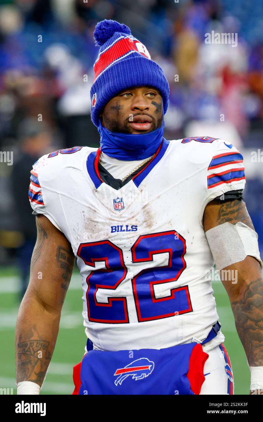 Buffalo Bills running back Ray Davis (22) reacts after being defeated ...