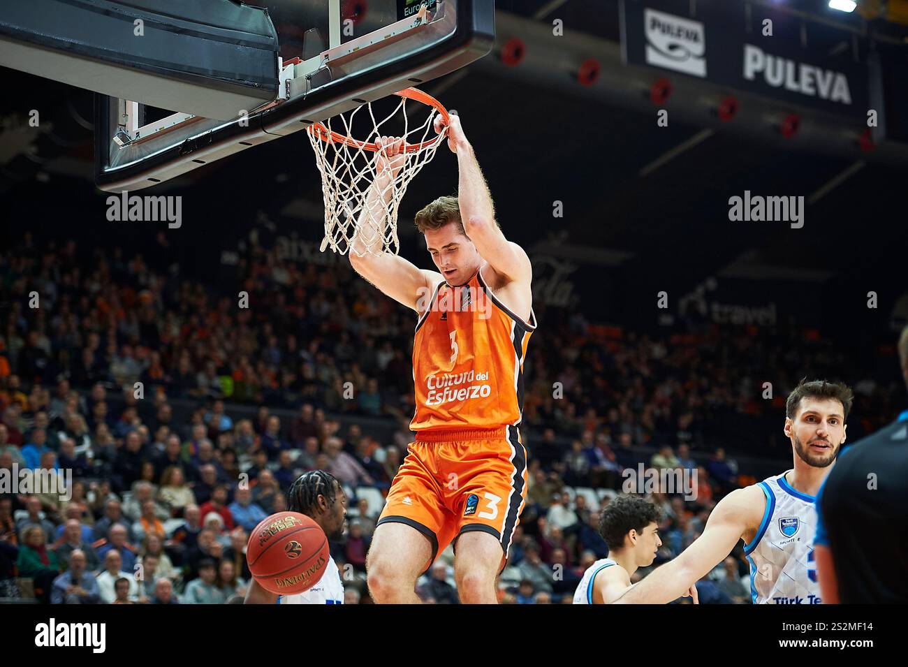 Nate Reuvers of Valencia basket seen in action during the BKT Eurocup ...