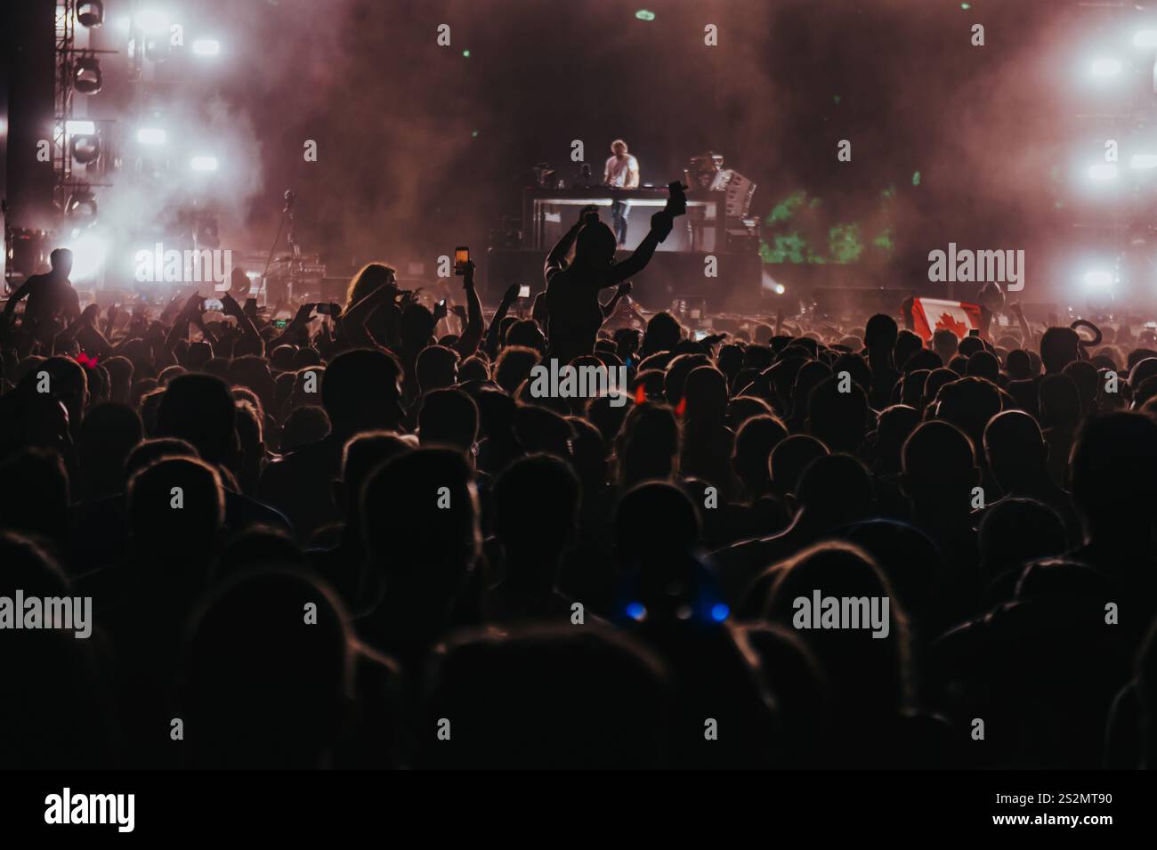 Crowd young people enjoying music hi-res stock photography and images ...