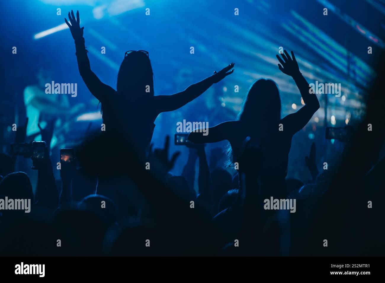 Group of girls at a festival hi-res stock photography and images - Alamy