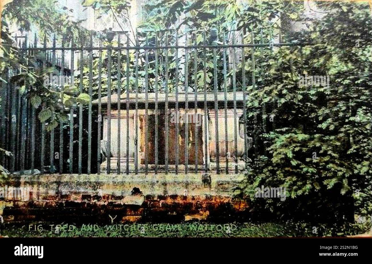 Fig Tree Tomb (3 Stock Photo - Alamy