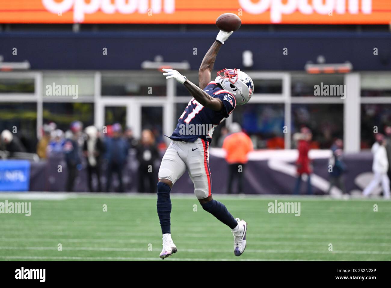 New england patriots buffalo bills 2025 hi-res stock photography and ...