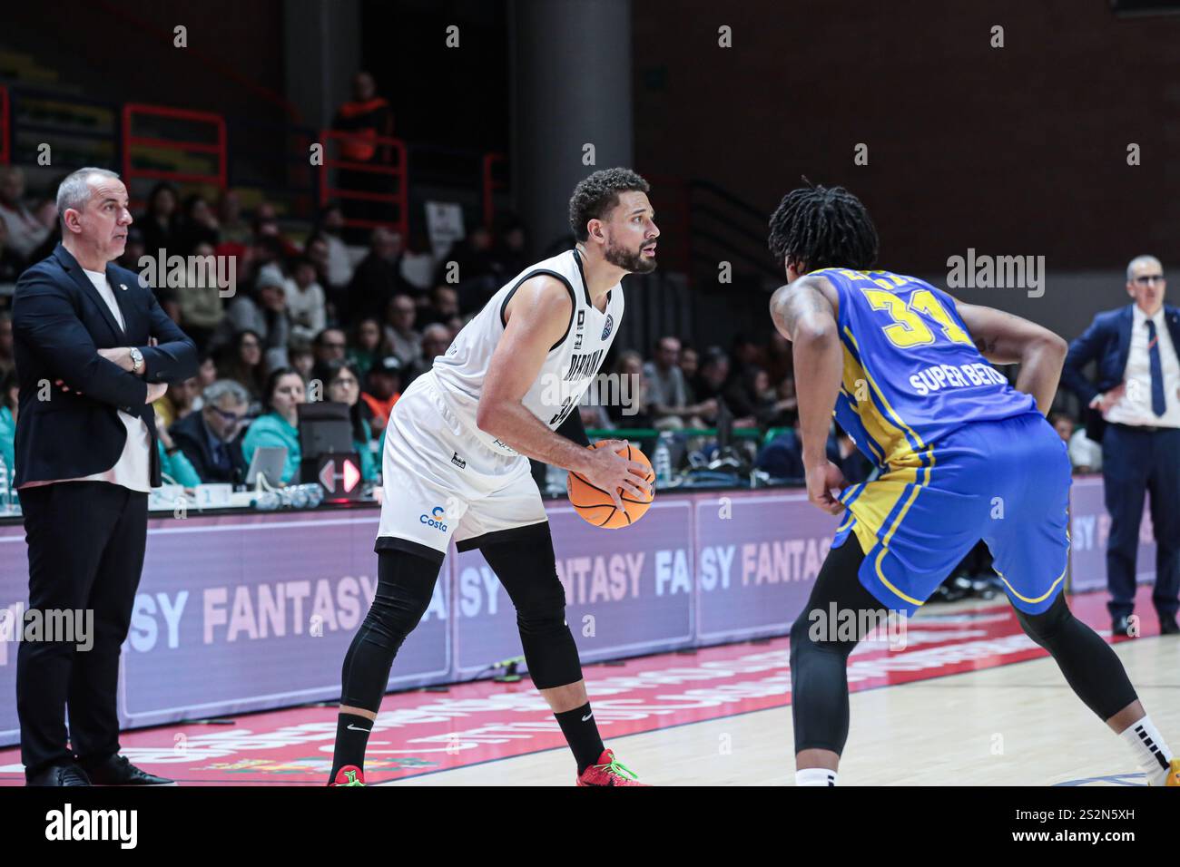 Casale Monferrato, Italy. 07th Jan, 2025. # 34 Kyle Weems (Bertram ...