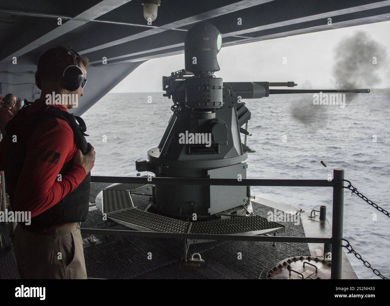 Autocannon hi-res stock photography and images - Alamy