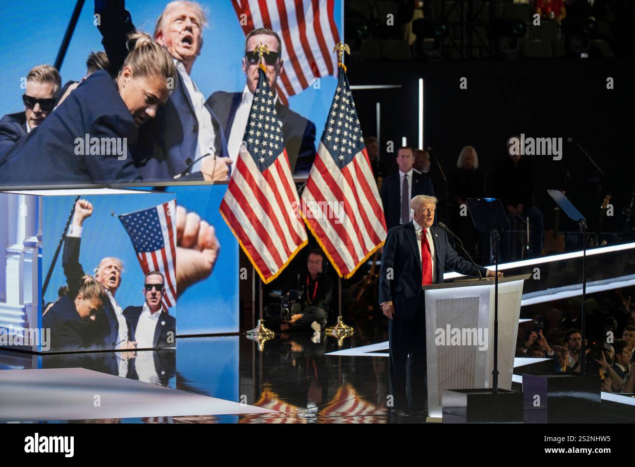 Trump assassination attempt ear hi-res stock photography and images - Alamy