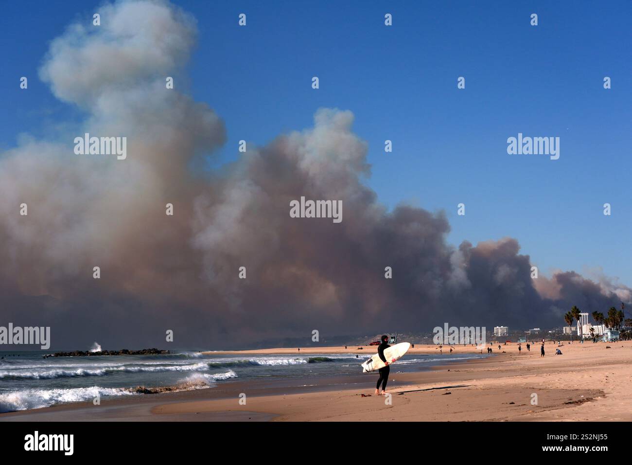 Smoke from a wildfire is seen from the Venice Beach section of Los ...