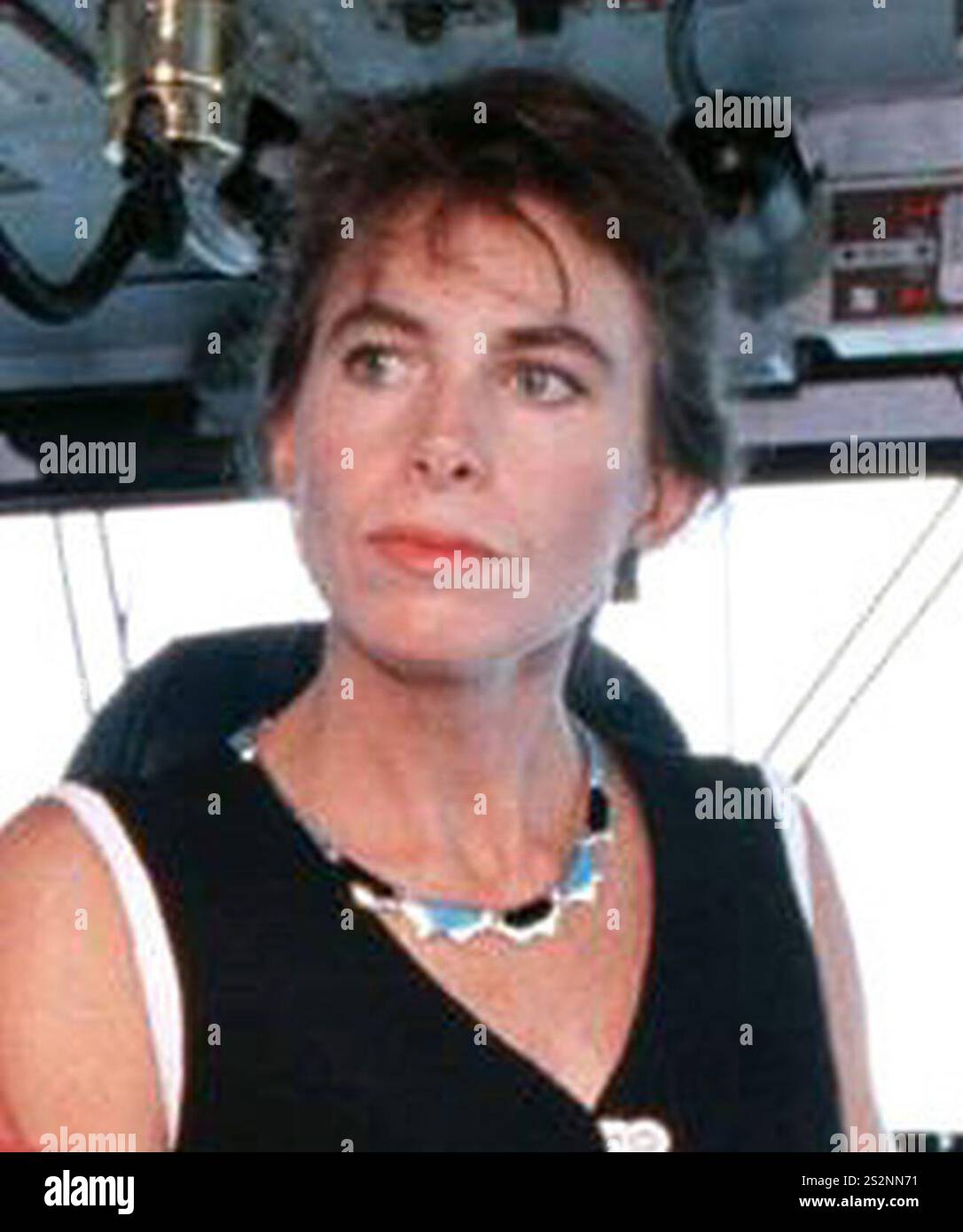 First Lady Susan Allen visiting USS George Washington, July 22, 1996 ...