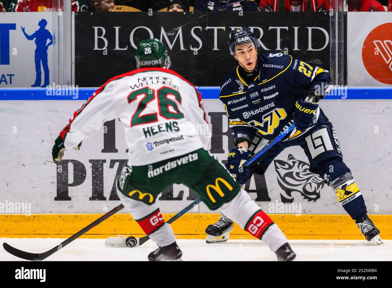 250107 HV71s Jonathan Ang under ishockeymatchen i SHL mellan HV71 och ...