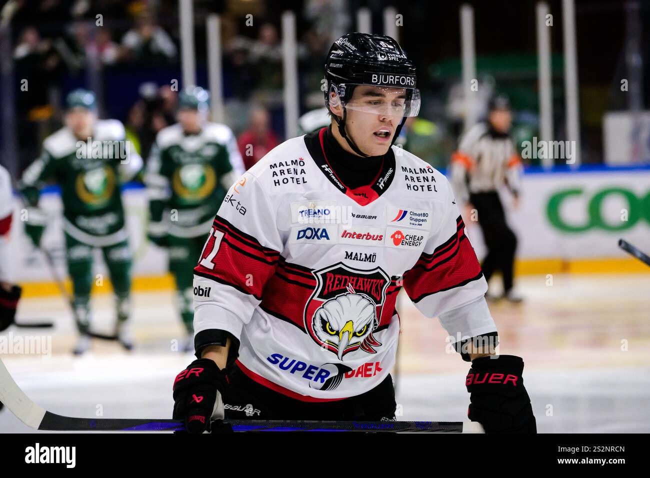 Karlstad, Sverige. 07th Jan, 2025. 250107 Malmö Redhawks Axel Sundberg deppar efter insläppt mål ...