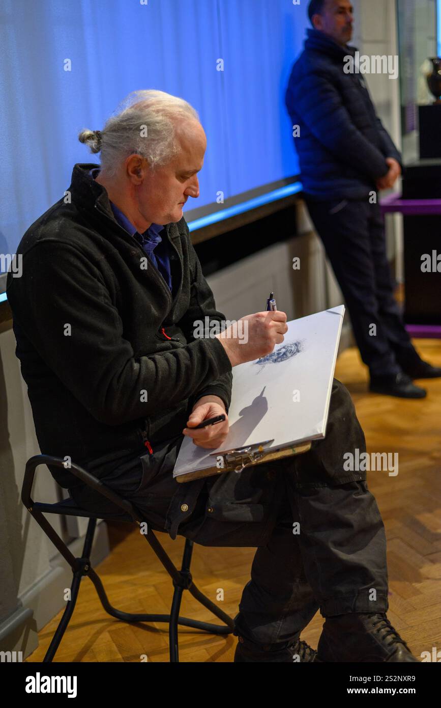 Artist drawing artwork in Altes Museum, Old Museum in Museum Island ...