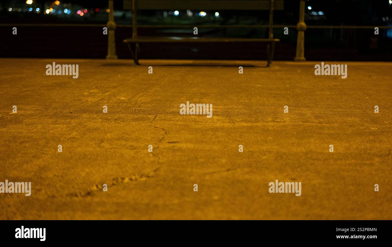 Nighttime urban street view hi-res stock photography and images - Alamy