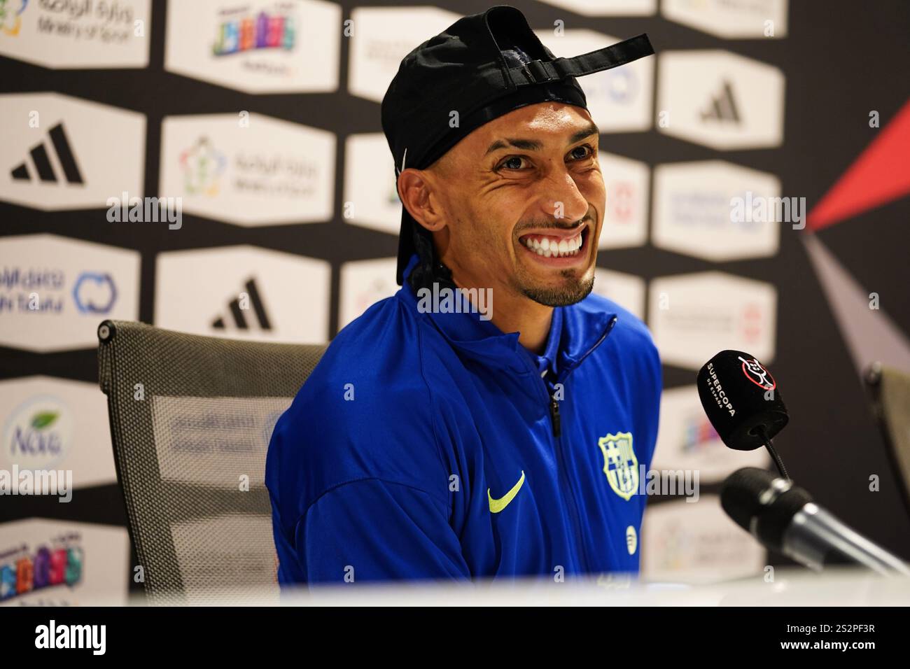 Jeddah, Saudi Arabia. 07th Jan, 2025. FC Barcelona's Brazilian player ...