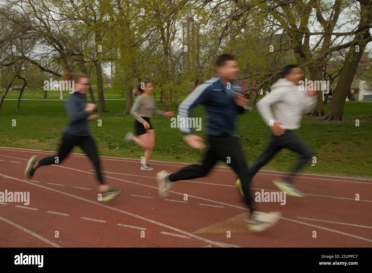 The running community hits the track Stock Photo - Alamy