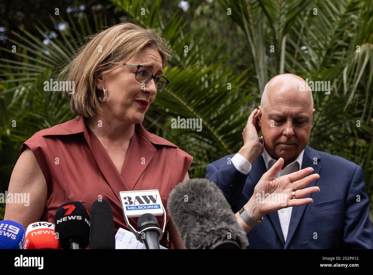 Victorian Premier Jacinta Allan and Victorian Treasurer Tim Pallas make ...
