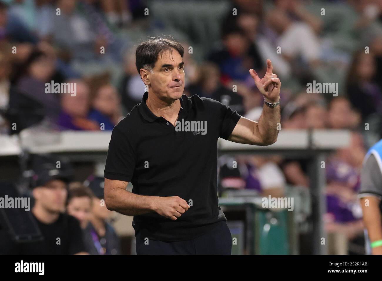 Perth, Australia. 14th Dec, 2024. Robert Stanton, head coach of the ...