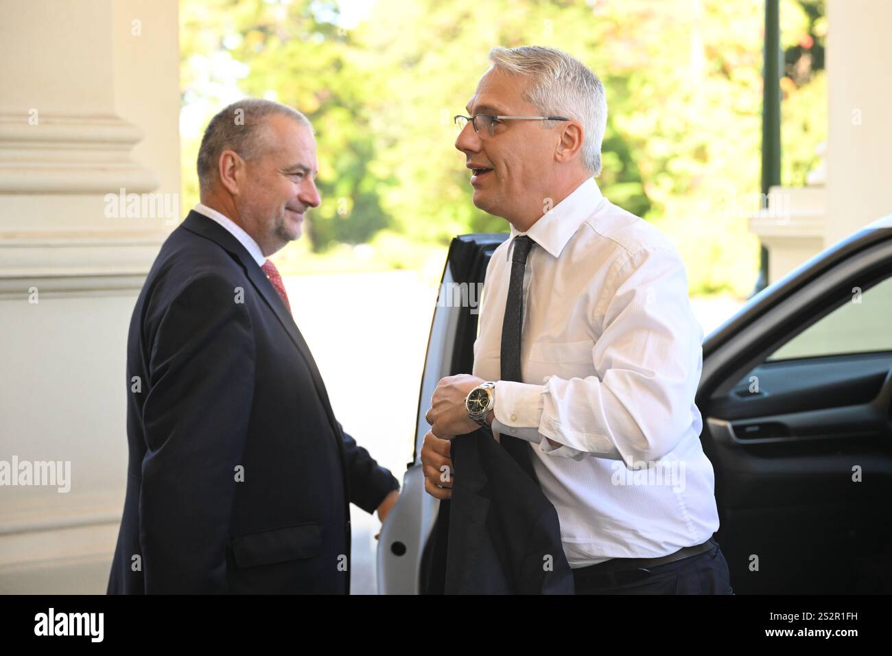 Melbourne, Australia. 19th Dec, 2024. Danny Pearson MP arrives to a ...
