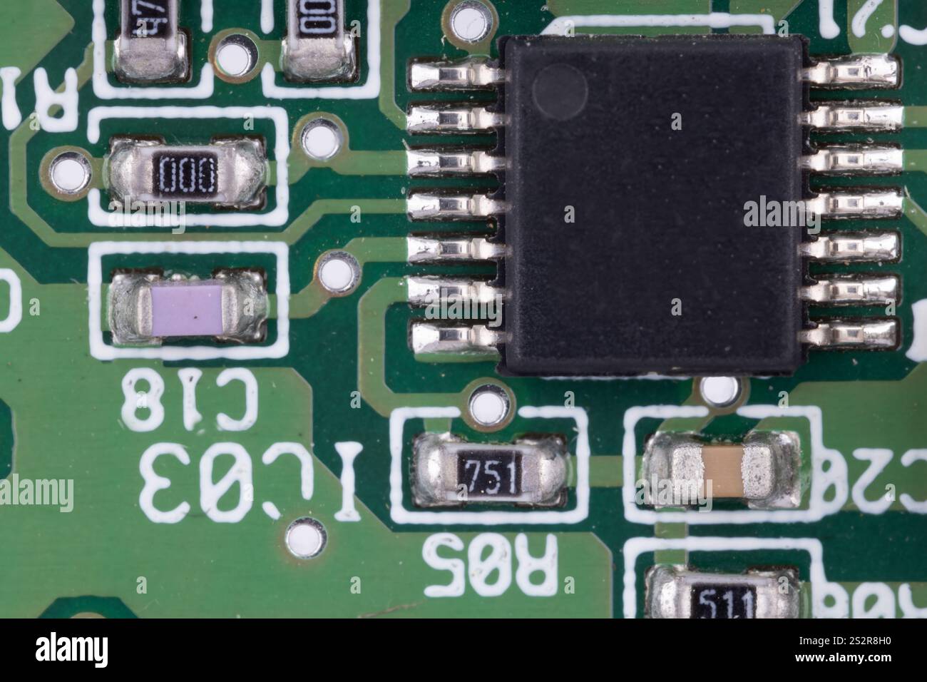 Integrated circuit with resistors on PCB Stock Photo - Alamy