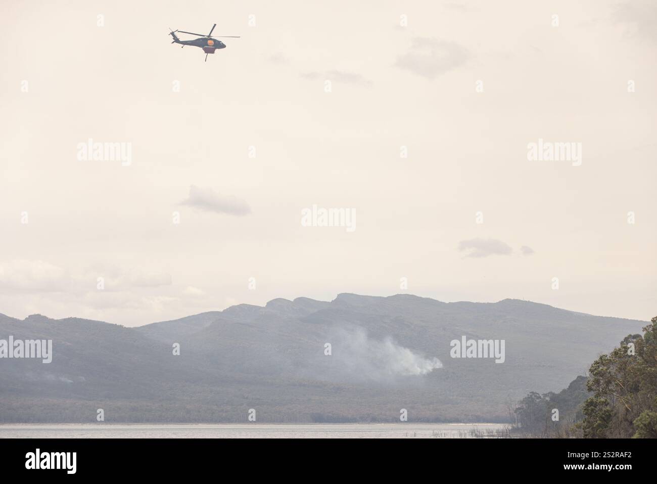 Fire crews battle Bushfires at Halls Gap in the Grampians region of ...