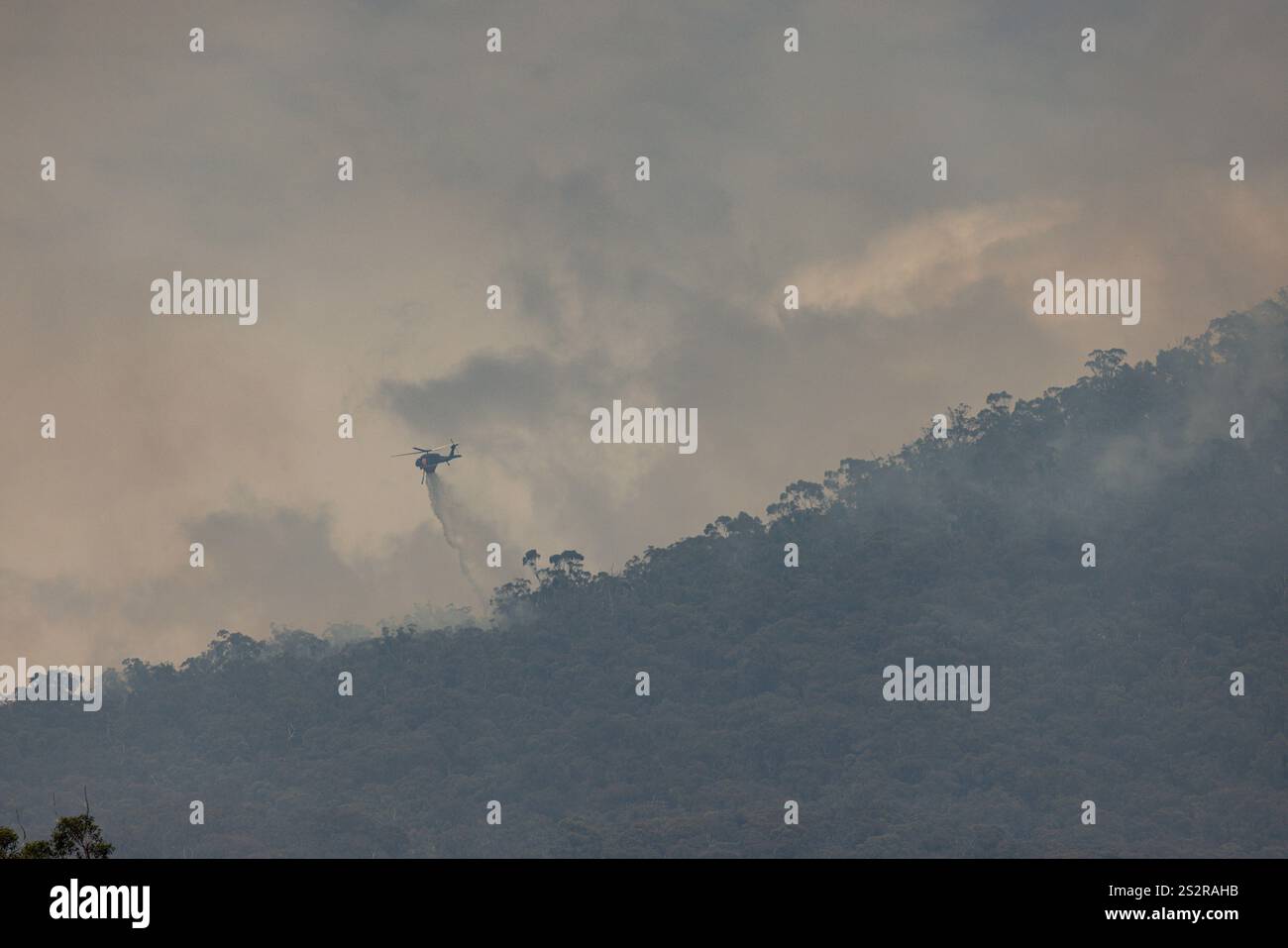 Melbourne, Australia. 27th Dec, 2024. Fire crews battle Bushfires at ...