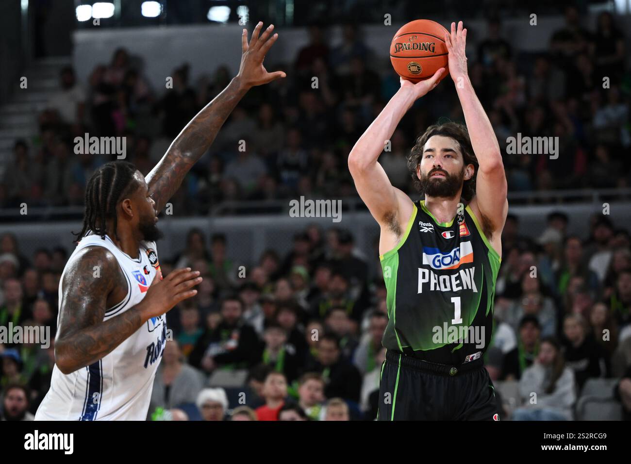 Melbourne, Australia. 21st Dec, 2024. Jordan Hunter of the Phoenix ...