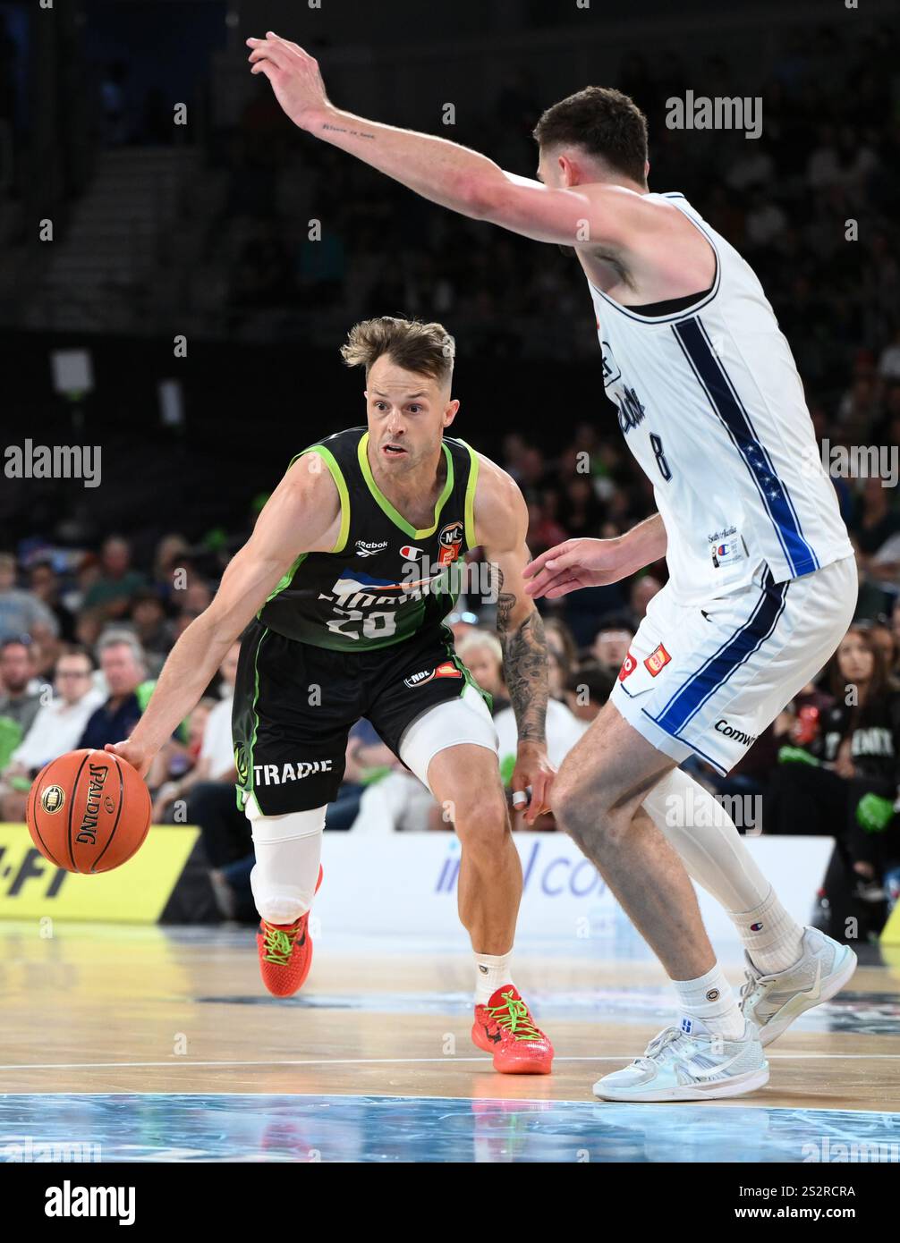 Melbourne, Australia. 21st Dec, 2024. Nathan Sobey of the Phoenix (left ...