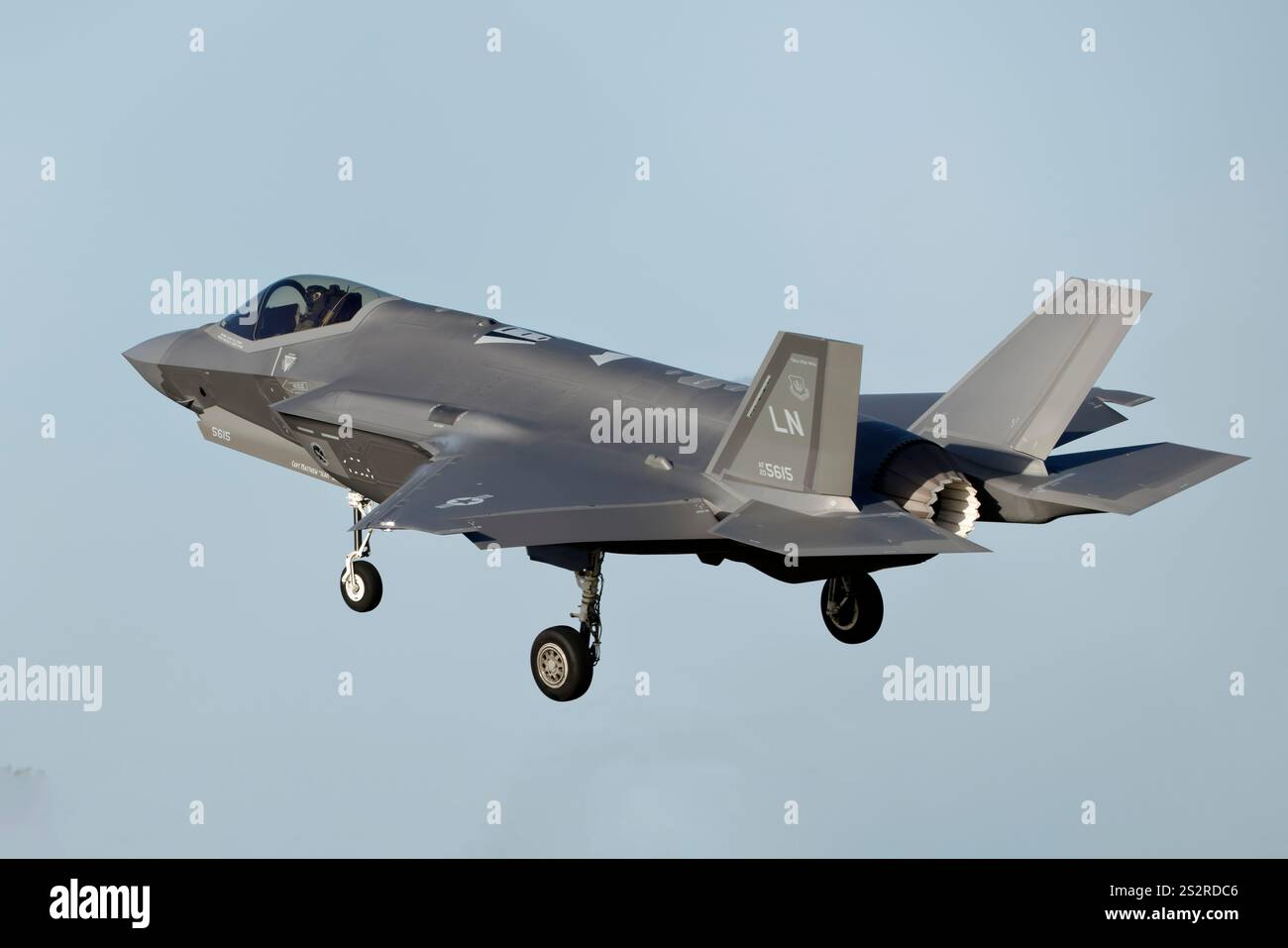 USAF, Lockheed Martin, F35A Lightnng II landing at RAF Lakenheath ...