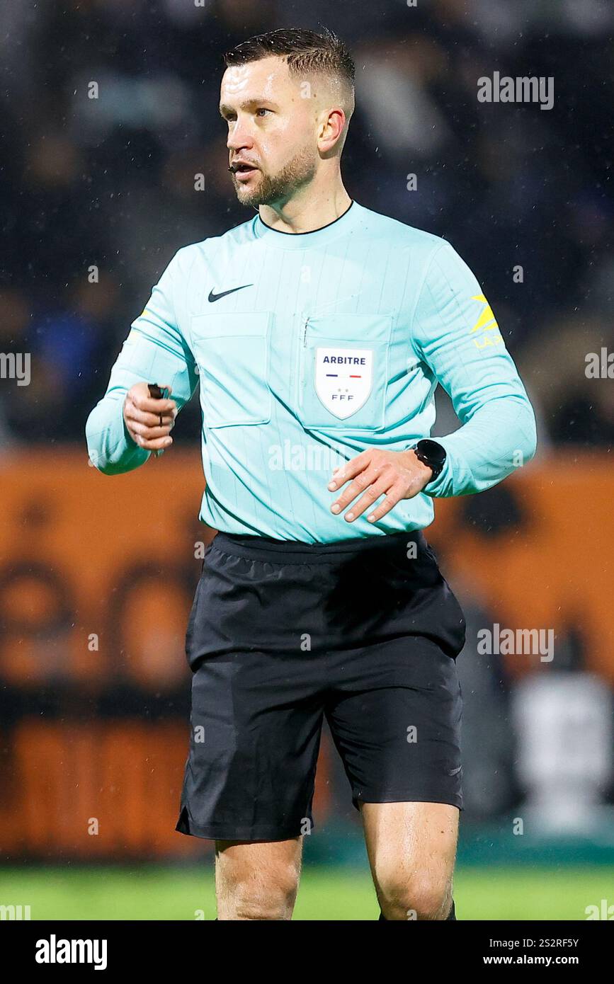 Geoffrey KUBLER (ARBITRE) during the Ligue 2 BKT between Laval and ...