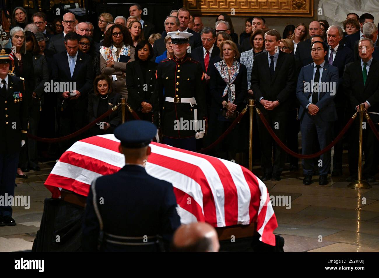 WASHINGTON, DC - JANUARY 7: Members of Congress attend a ceremony in ...