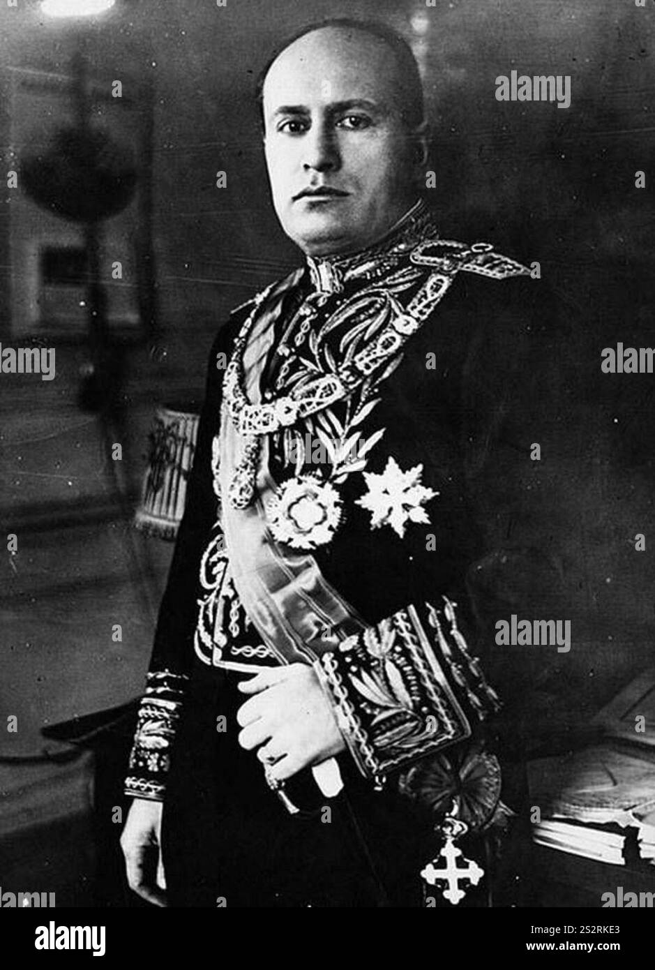 Fotografia di Benito Mussolini in Uniforme Stock Photo - Alamy
