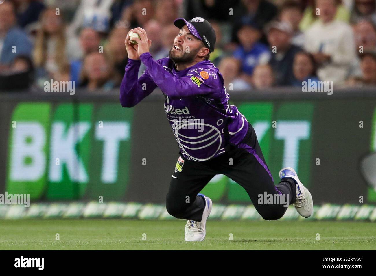 Adelaide, Australia. 27th Dec, 2024. Caleb Jewell of the Hurricanes ...