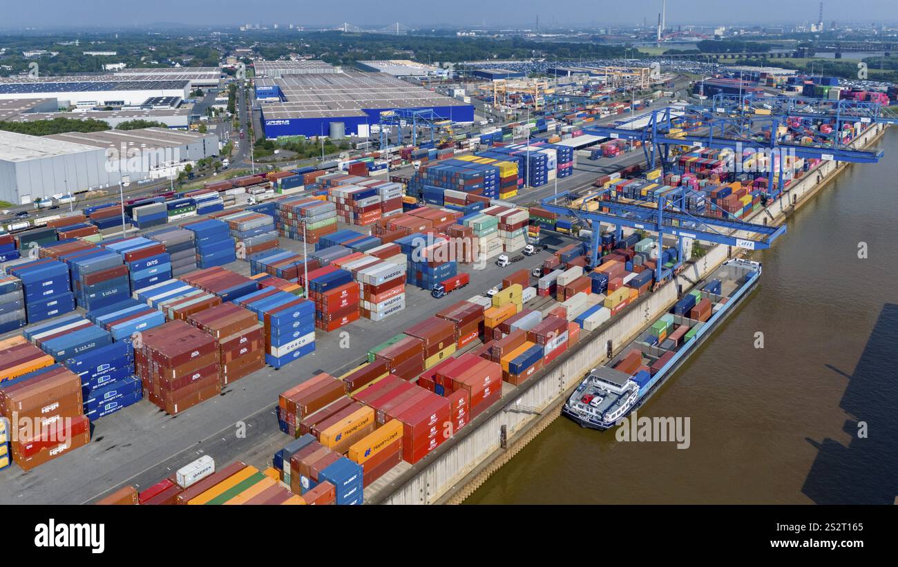 Inland harbour, ships being loaded in container port D3T, Logport l ...