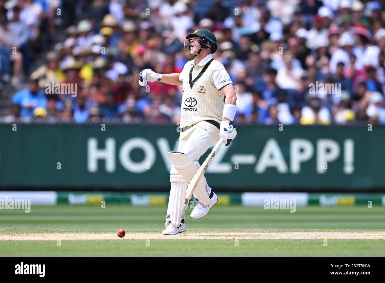 Melbourne, Australia. 29th Dec, 2024. Steve Smith of Australia reacts ...