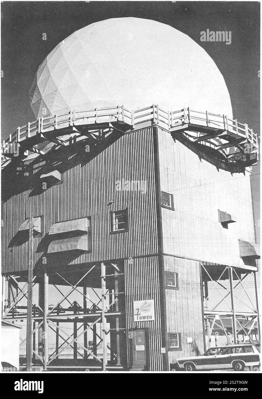 FPS-7 Radar Tower 1973 Opheim Air Force Station Montana Stock Photo - Alamy