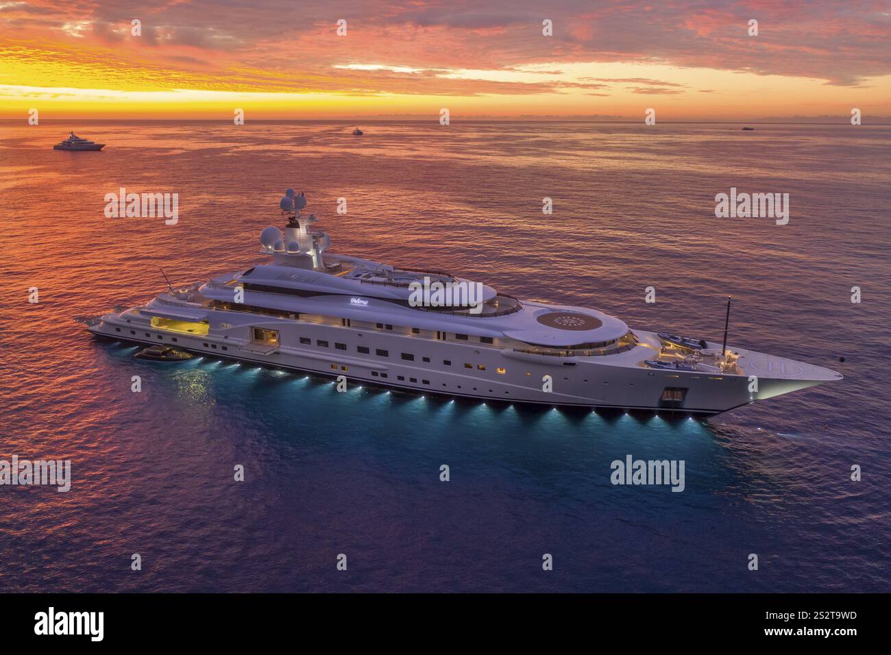 Aerial view of 115 metre motor yacht PELORUS, built in 2003 by the ...